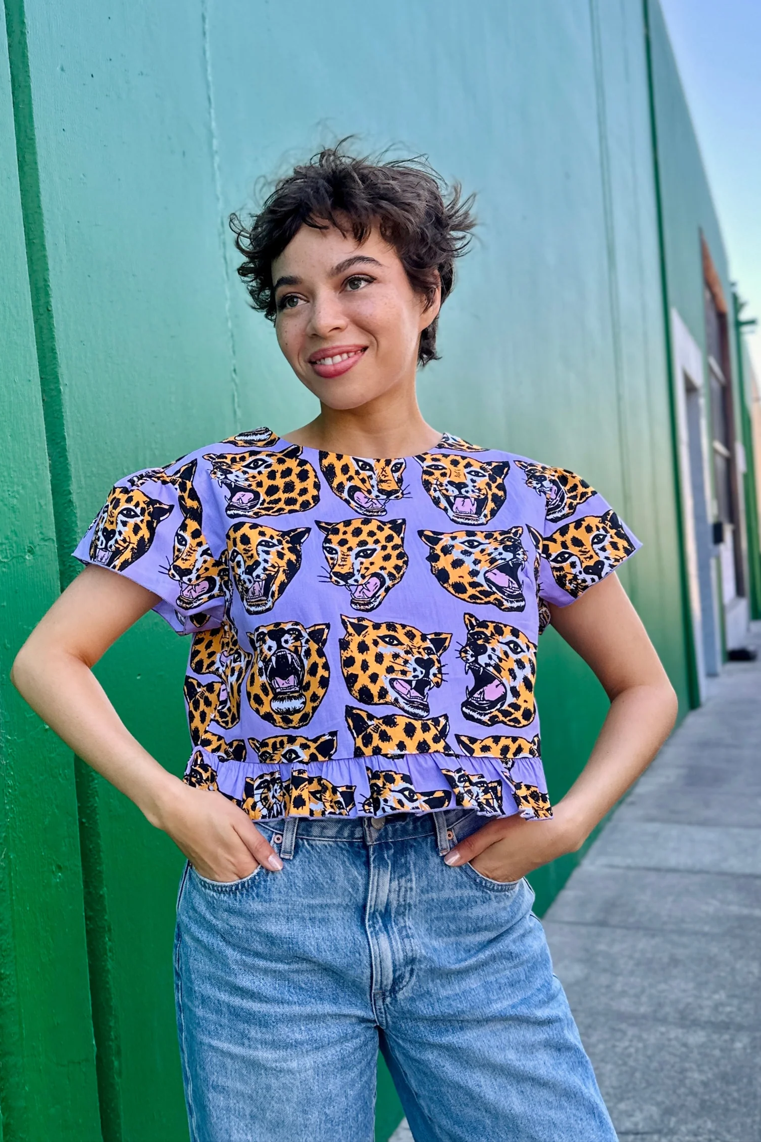Gail Top Cheetah Head – doubledutchboutique